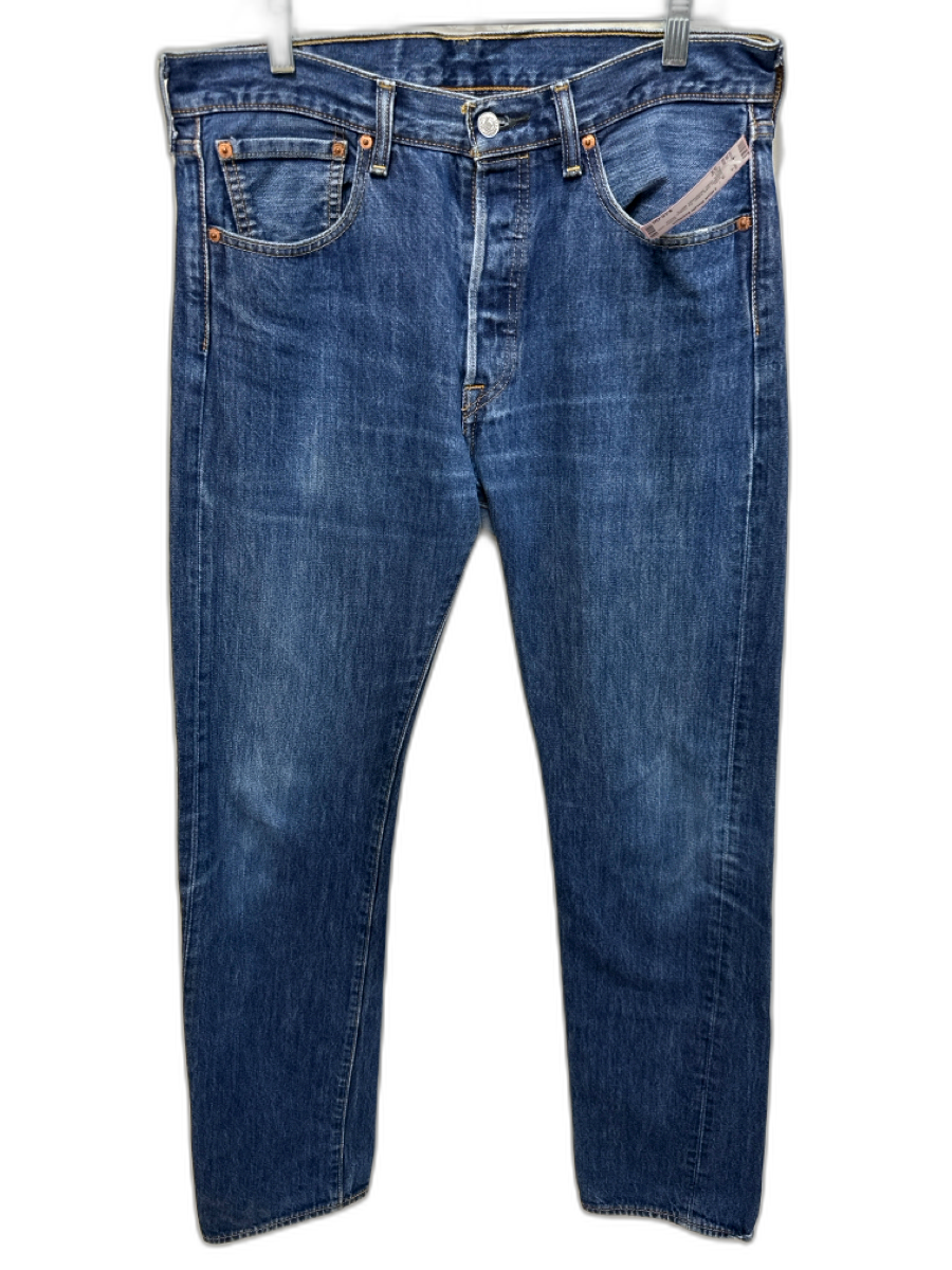 Levis Size 33 medium dark wash Cotton Blend Solid Jean Men's Pants ...